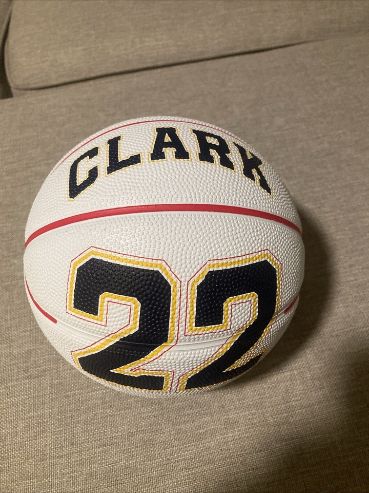 Wilson CAITLIN CLARK WNBA Player Icon Mini Basketball Size 3 SOLD OUT ...