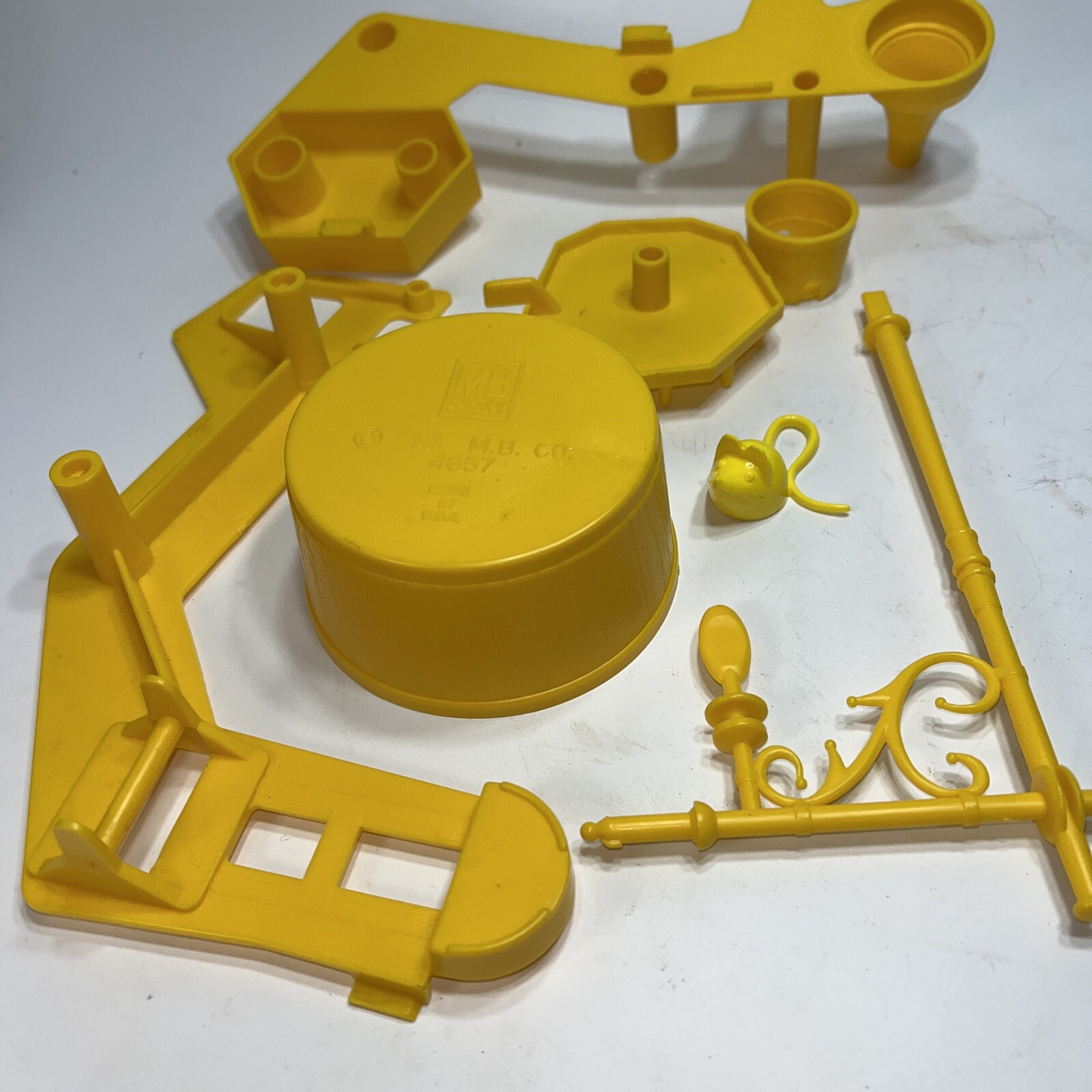 1986 Vintage Mouse Trap Game Lot of 7 Yellow Replacement Parts/Pieces ...