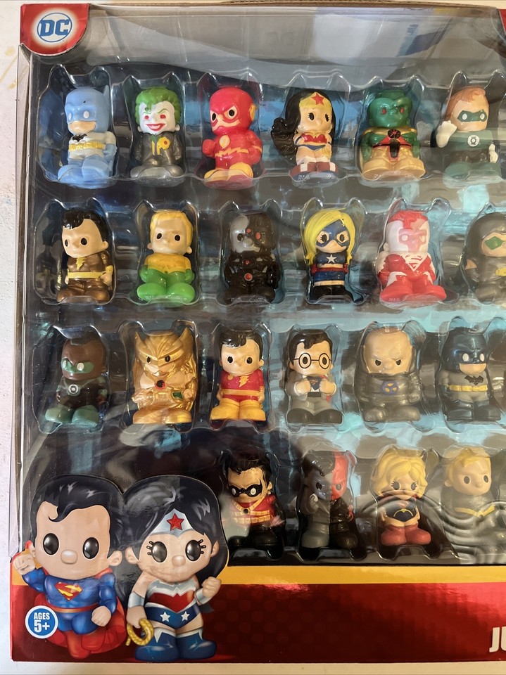 DC Comics Ooshies 60th Anniversary Justice League 50 Pack Action Figure ...