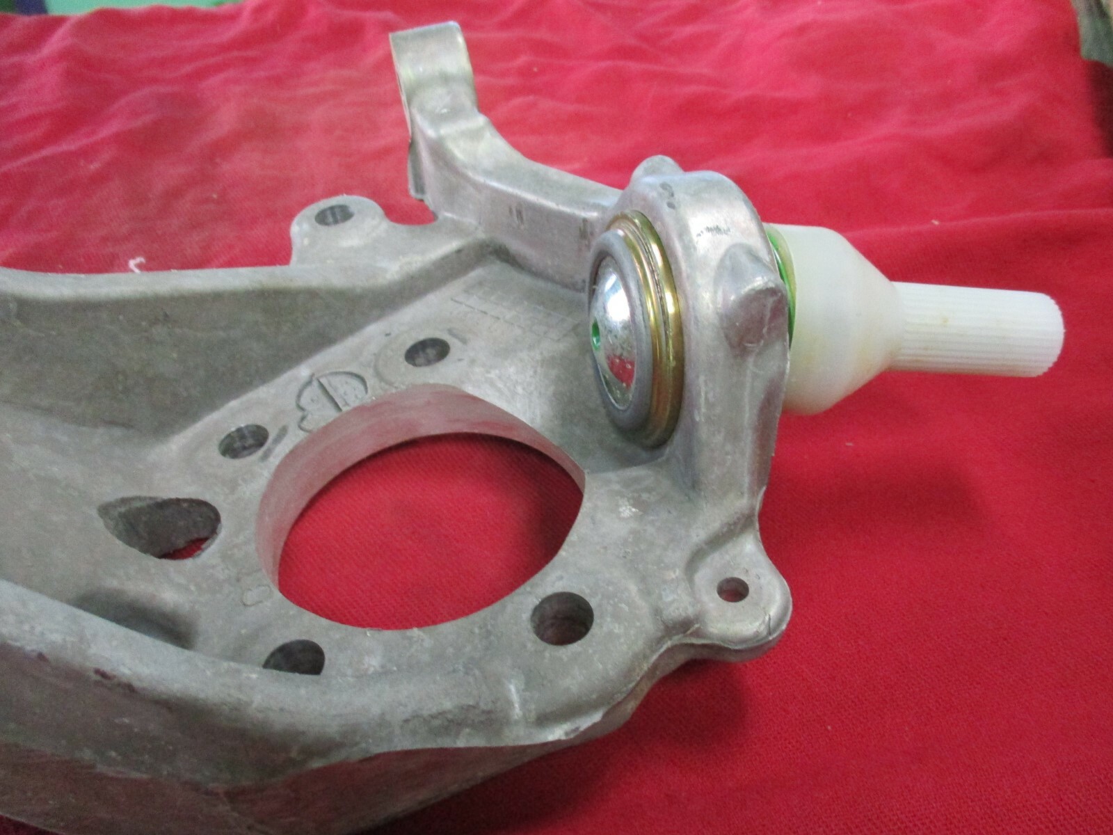 Jaguar S-Type front right suspension vertical link. XR830410, XR852807 ...