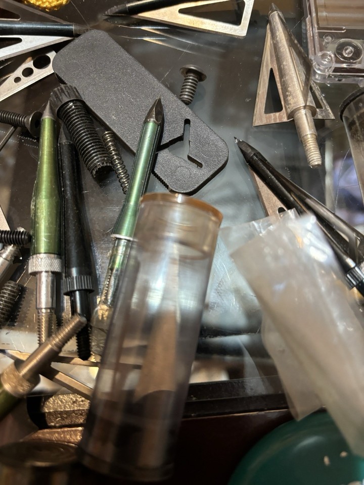 ARCHERY LOT ARROWHEAD TIPS and more DEER HUNTING HOG TURKEY ELK BEAR | eBay