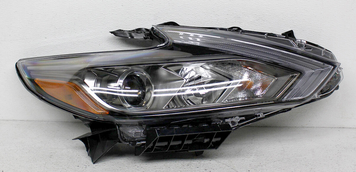 OEM Right Passenger Side Halogen Headlamp For Nissan Altima Sedan Tab ...