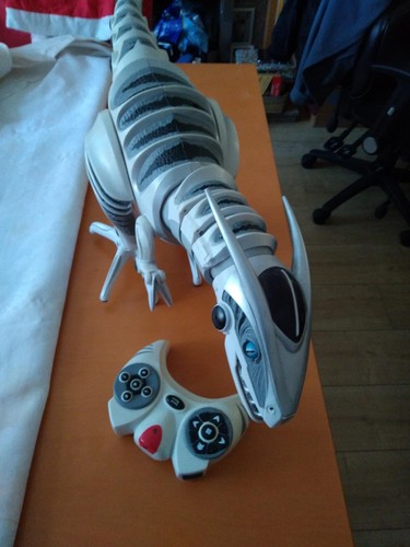 WowWee Dinosaur Robot Large with Remote Control | eBay UK