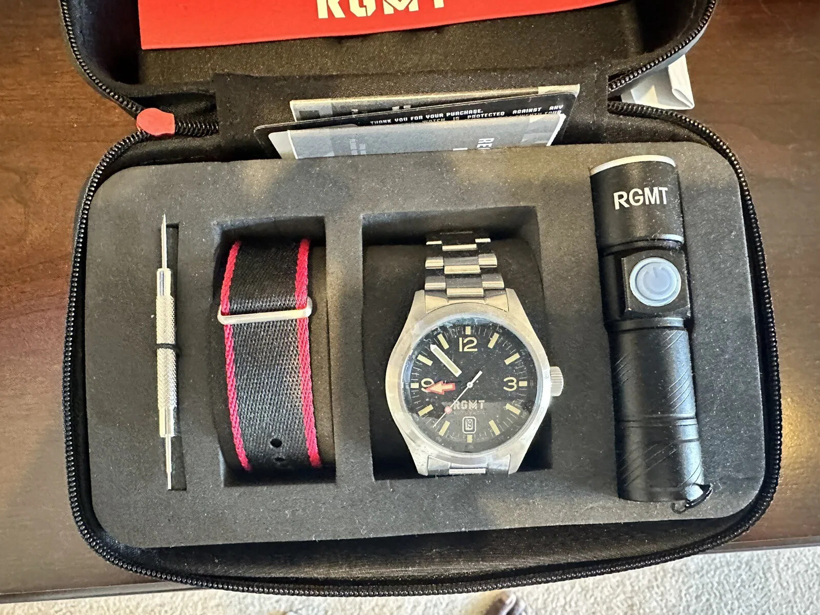 RGMT Locust Automatic Watch and Torch set - 1 Metal Band, 1 Nylon Band ...
