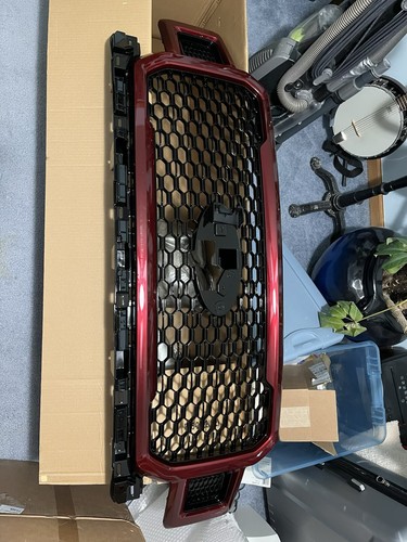 Used Ruby Red Front Bumper Grille Grill Assembly Fits For 2018-2020 ...