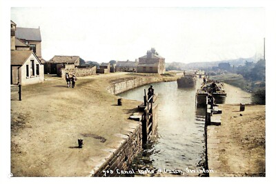 ptc5217 - Lancs. - Early Barges enter the Swinton Locks & Basin - print ...
