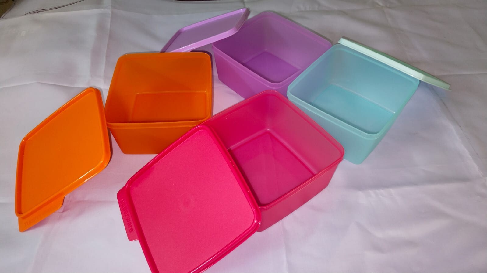 Tupperware Keep Tabs Medium -1.2Ltr Bowls- set of 4- New- Free shipping ...