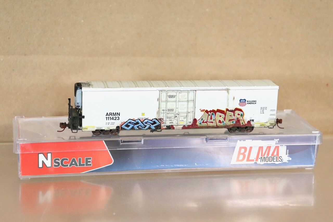 BLMA MODELS 15046 N WEATHERED UNION PACIFIC ARMN TRINITY 64' REEFER CAR 111423 | eBay