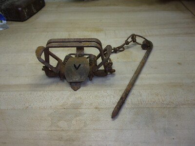 Vintage Victor Coil Spring Trap No. 2 With Stake/Spike Primitive FREE ...
