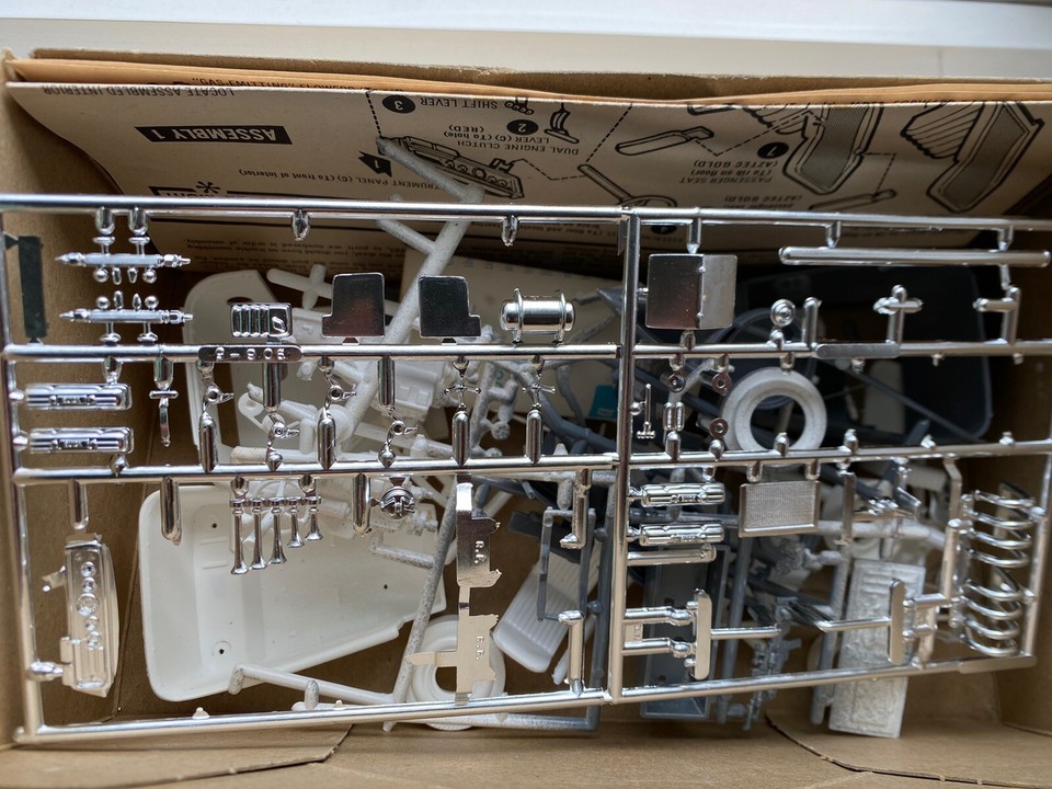 AMT 1:25 Scale ZZR SPY ROD GEORGE BARRIS Customizing Model Kit As Is ...