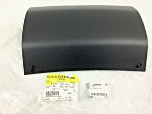 2018-2021 Chevrolet Traverse rear center bumper Hitch Cover Black OEM ...