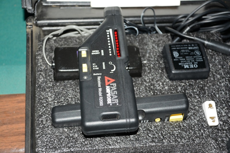 Pasar Amprobe Advanced Wire Tracer Kit w/ S2300, T2200, R2000, A2201 ...