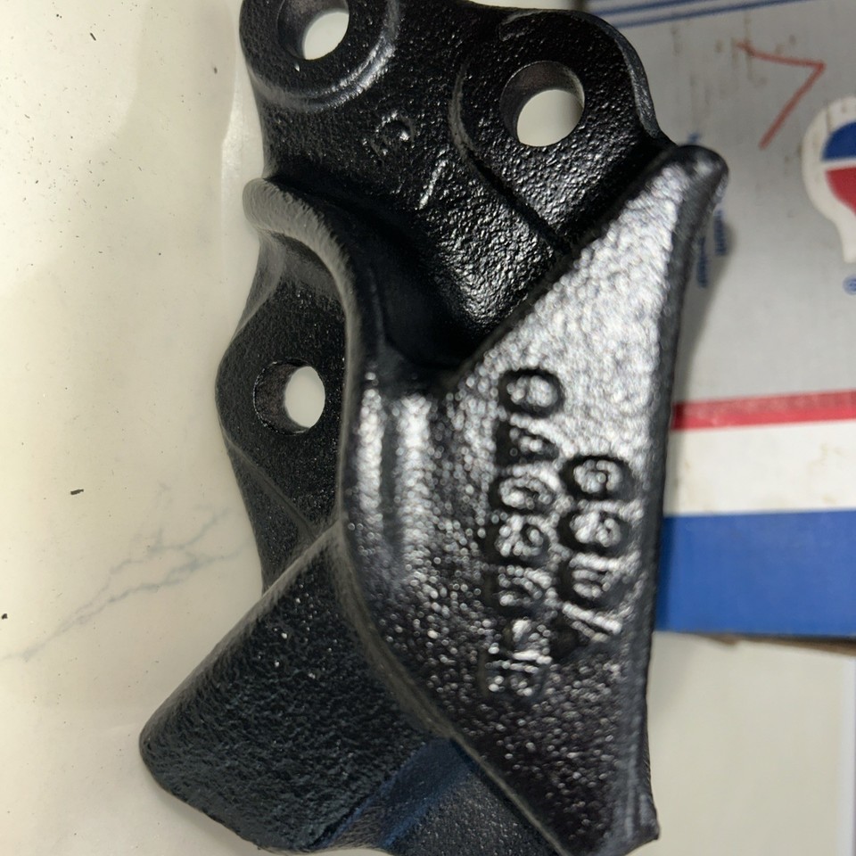 1963 1965 ORIGINAL MUSTANG FALCON MOTOR ENGINE FRAME MOUNTS 260 289 GT ...
