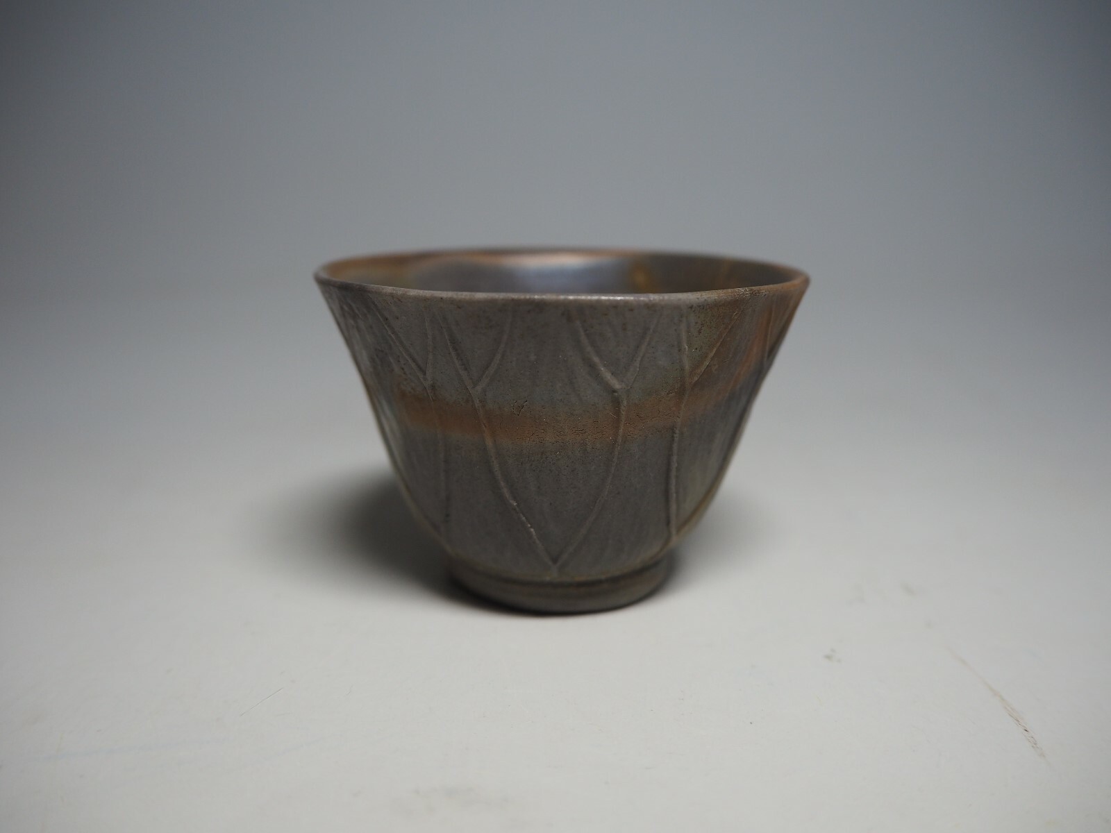 Rare Blue Bizen Japanese Pottery Lotus-Leaf Small Guinomi by Touko ...