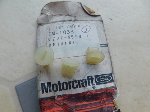 NOS OEM Ford C7AZ-9599-A Accel Pump Spring Retainer 4BBL Ford Carb 289 ...