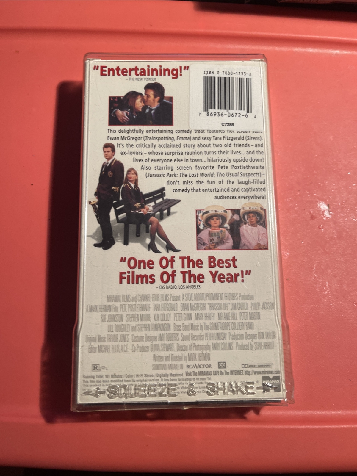 Brassed Off (VHS, 1998) w/Case Tara Fitzgerald Ewan McGregor Pete ...