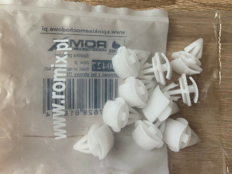 10X VW Passat B6, Tiguan, Scirocco Skoda Yeti BODY moulding CLIPS ...