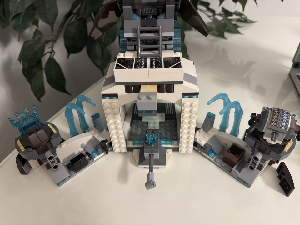 Lego Legends Of Chima Ice Collection Ice Fortress Mammoth's Stronghold ...