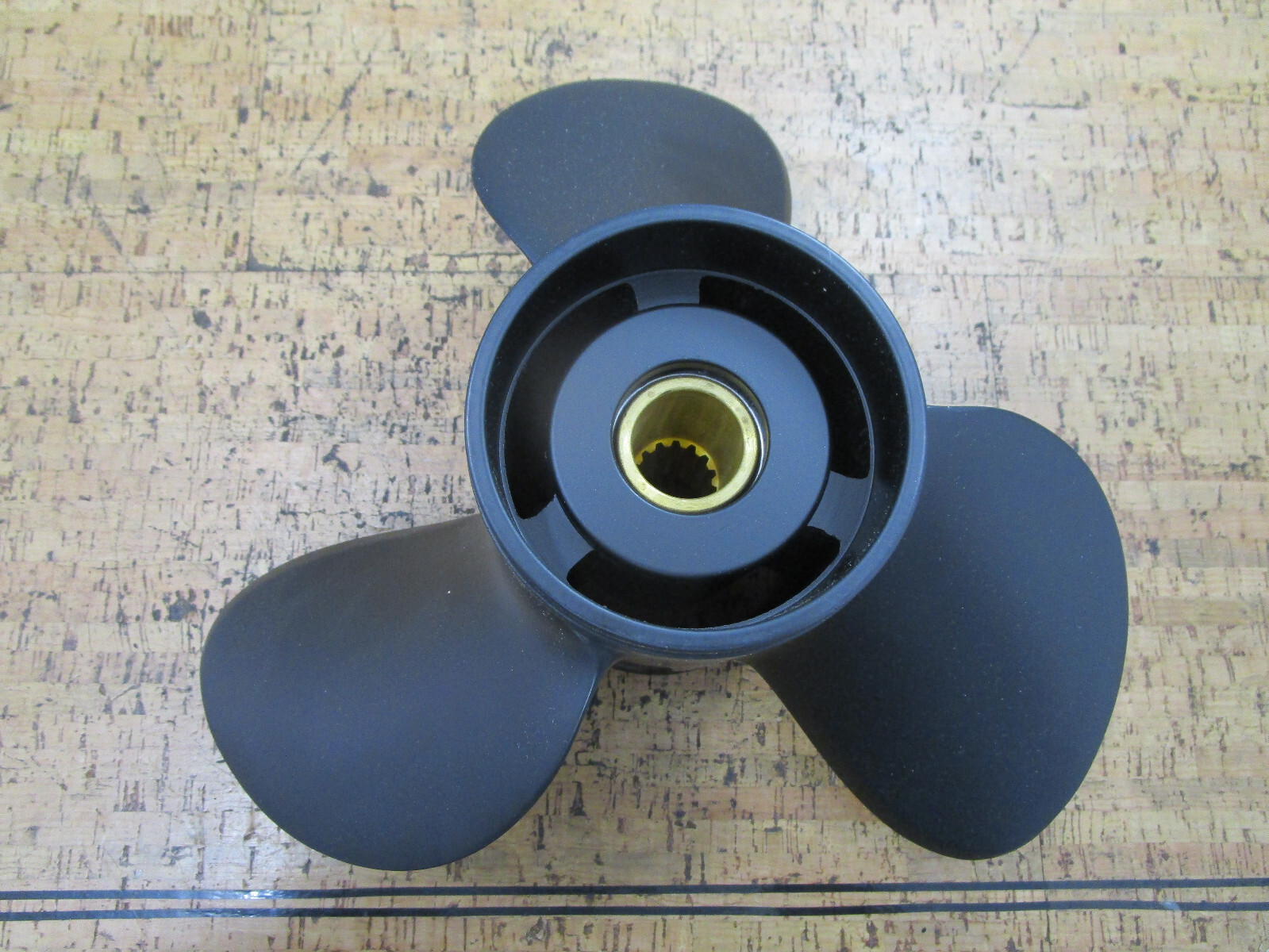 Yamaha 60 to 130 Right Hand Propeller Al 13x21 Amita 3 SOLAS 3411-130 ...
