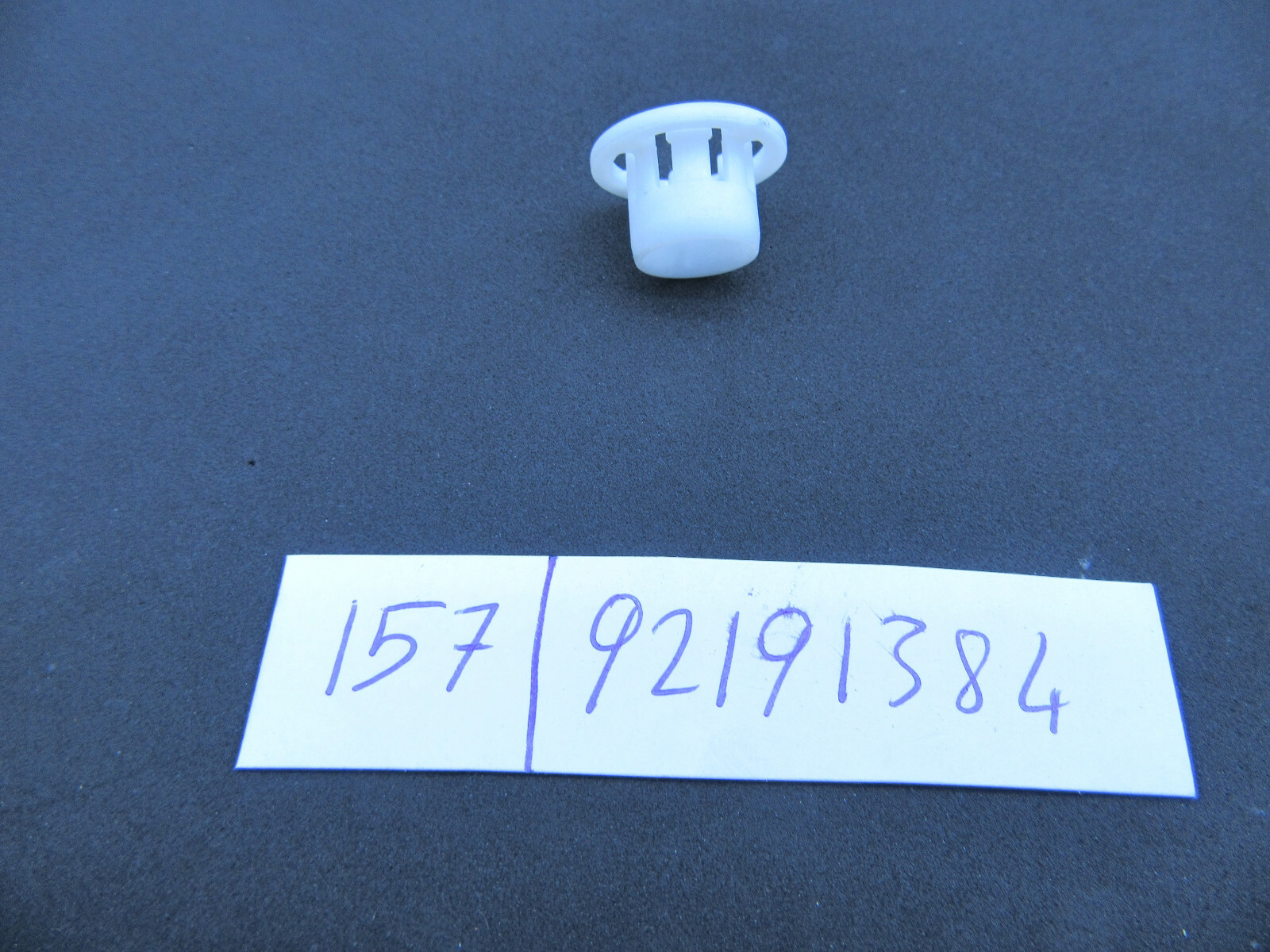 GEAR SELECTOR CLIPS PIN Auto Shifter VE VF WM WN HOLDEN COMMODORE V6 OR ...