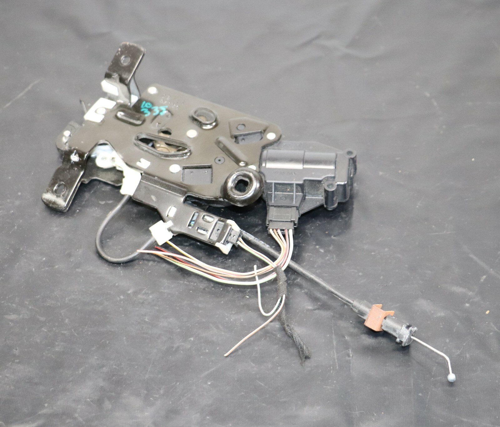 Left Driver Side Trunk Folding Top Lock Latch Actuator OEM BMW E93 ...