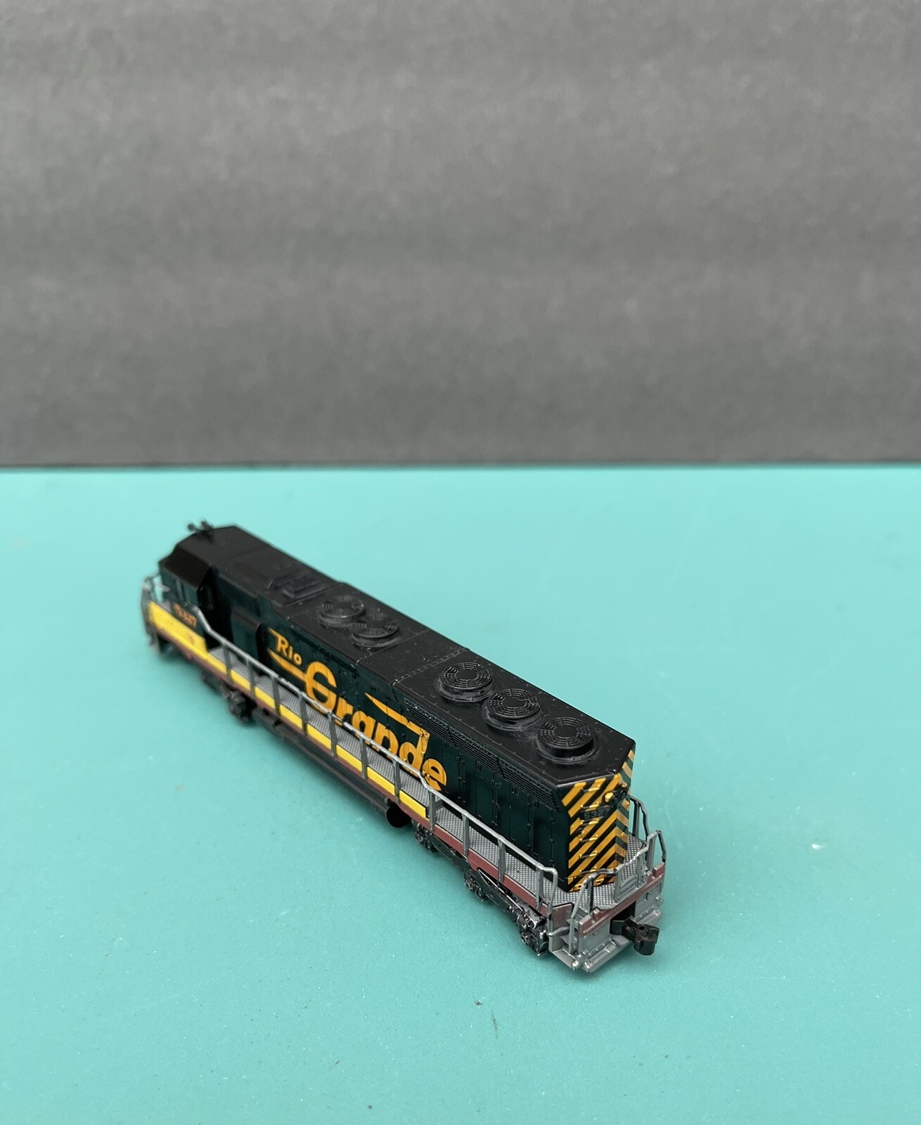 KATO n scale SD45 Rio Grande diesel locomotive .Digitrax DCC with sound ...