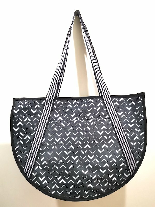 Thirty One Round Utility Tote Shoulder Mummy bag 31 Gift Tip Top ...