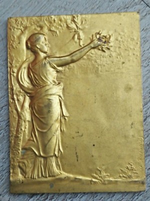 plaque de table medaille bronze doré signé f rasumny hommage, Août 1921 ...