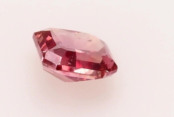 Stunning Fancy Red Loose Diamond Radiant shape 0.54CT. I1 GIA Cert. | eBay