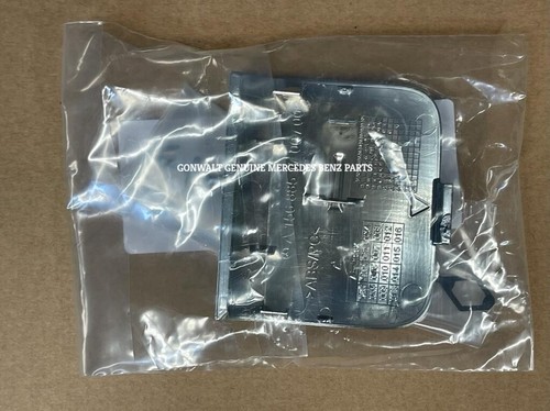 OEM 1568851700 Mercedes Benz GLA X156 2015-2020 Rear Bumper Tow Hook ...