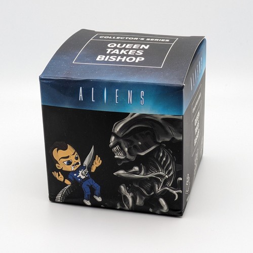 Aliens Queen Takes Bishop Action Figure - Collector’s Series, NEW, Loot ...