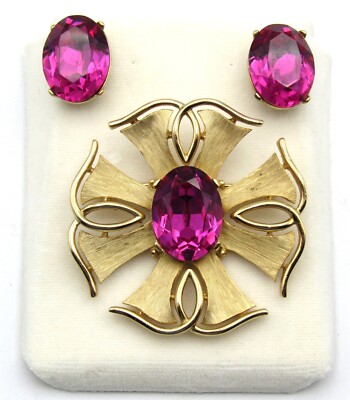 VTG. CROWN TRIFARI FUCHSIA PINK RHINESTONE MALTESE CROSS BROOCH ...