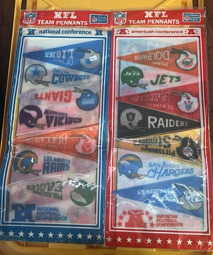 32 1970's NFL Mini Felt Pennants Flag Football Teams Logo in packaging ...