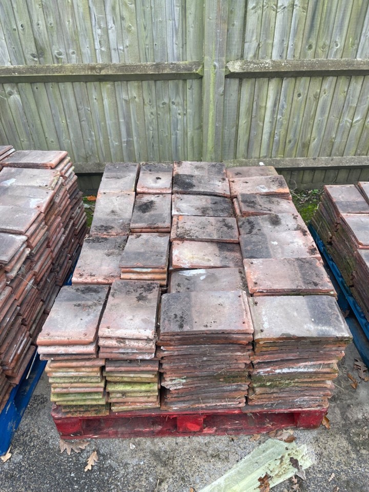 Reclaimed clay continuous nib roof tiles £0.31 each Approx 2300 BARGAIN ...