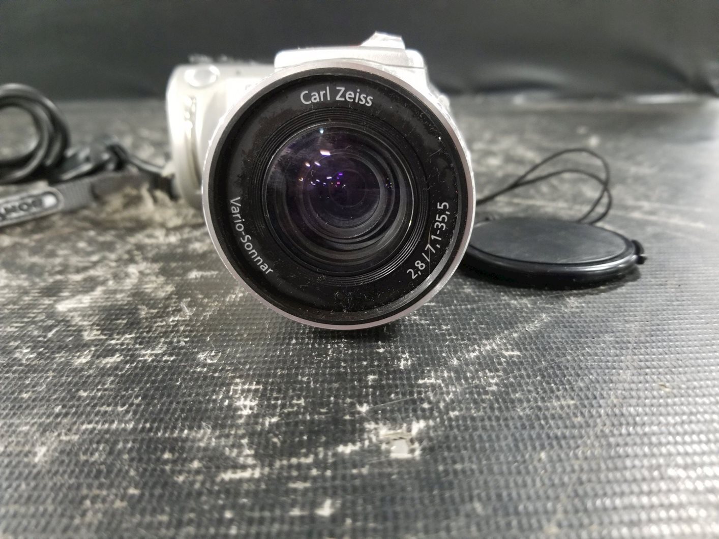 Sony Cyber-Shot DSC-F505 Silver 10x Precision Zoom 2.1 MP Digital Still ...