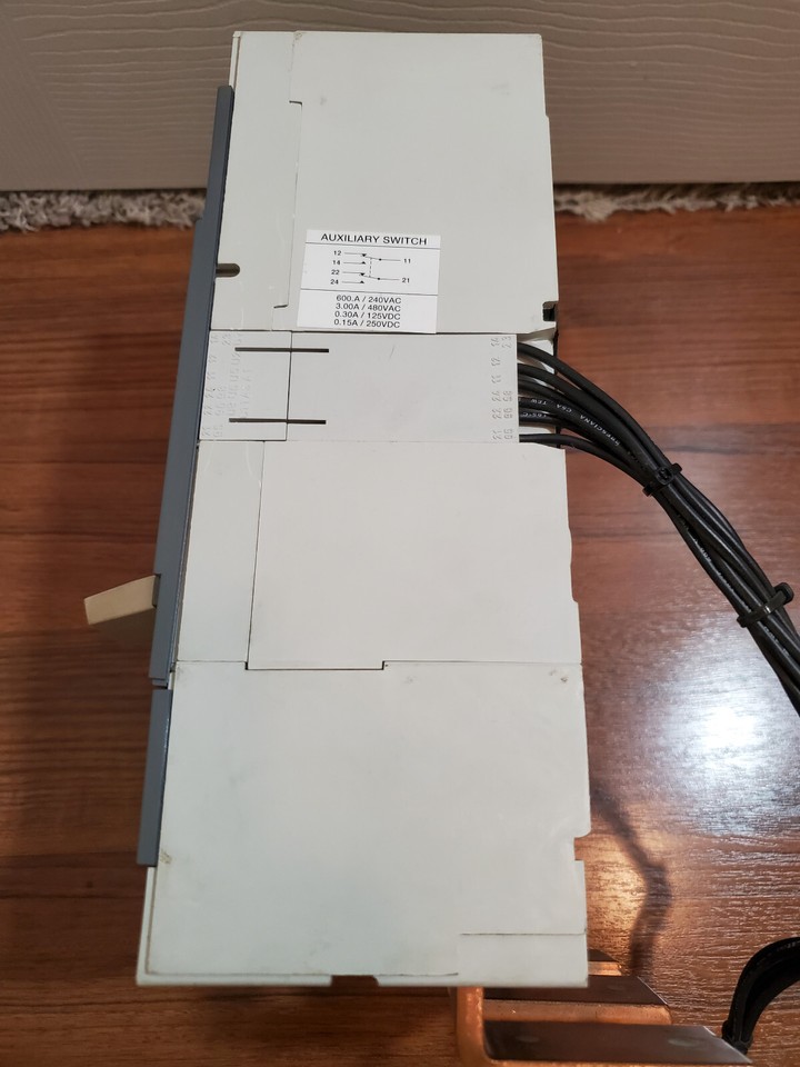 ABB SACE S6 Circuit Breaker S6N600BL AS 3P 600 A 600V w/Aux Switch ...