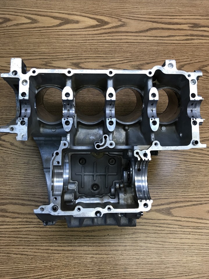 YAMAHA YZFR1 R1 2002-2003 CRANKCASE PART # 5PW-15100-00-00 | eBay