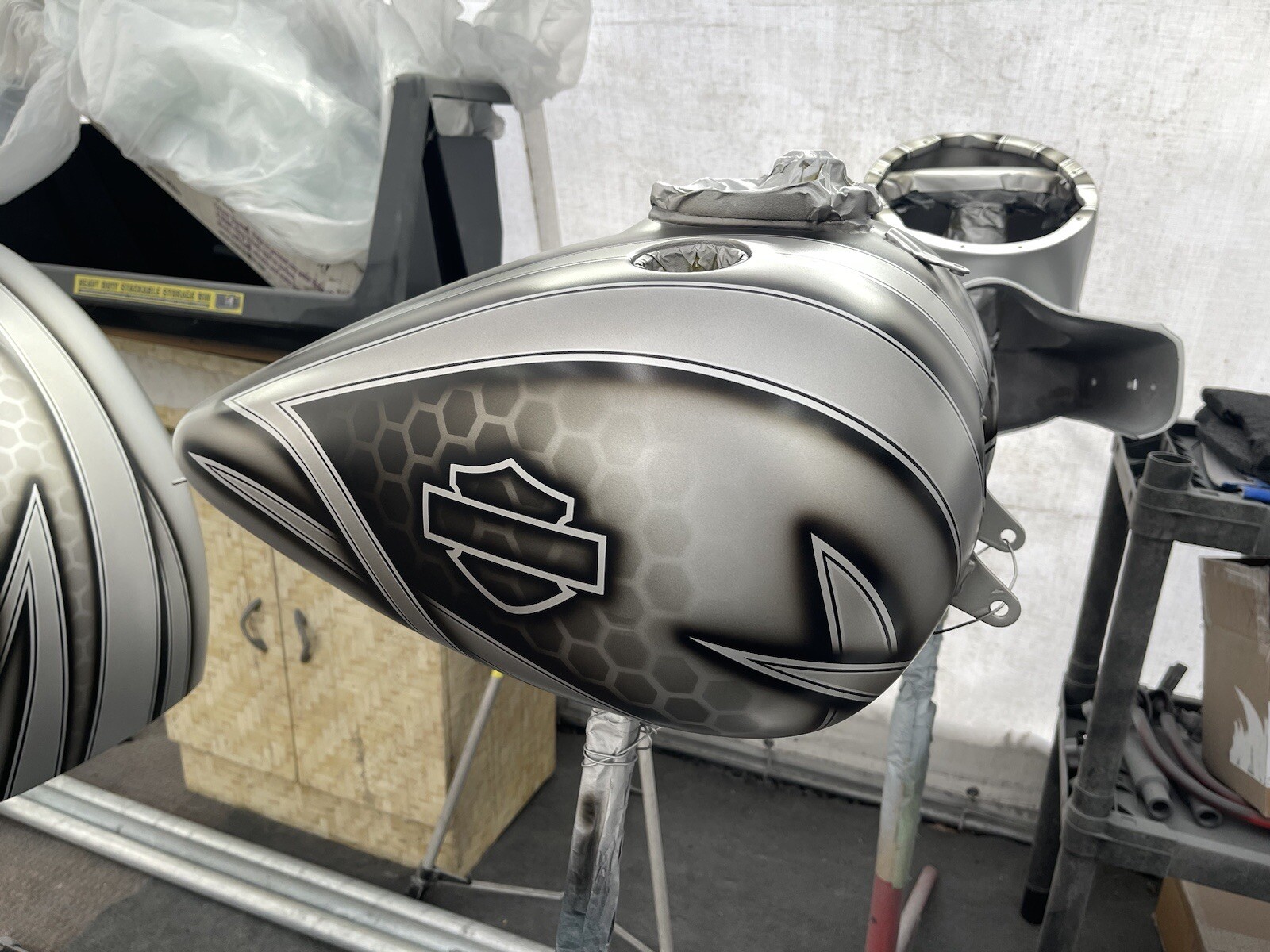 1 gallon Bright Fine Aluminum SILVER PAINT, Urethane Basecoat ...