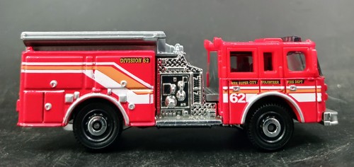 Matchbox 2008 Pierce Dash Fire Engine "MBX Super City" E24 1:123 Red ...