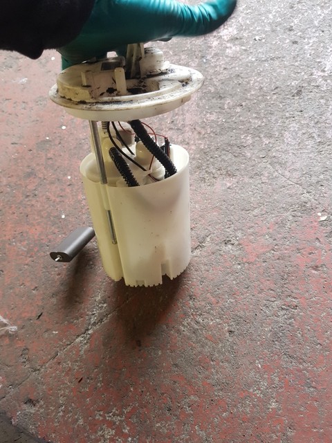 2011 Vauxhall CORSA 1229cc Petrol Fuel Sending Unit 13327783 for sale ...