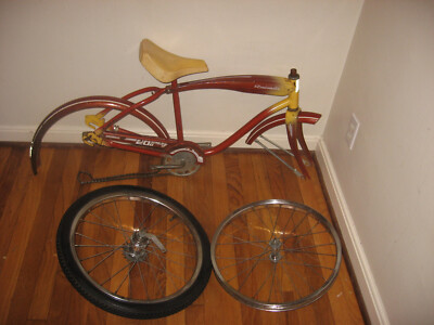 Vintage Bicycles - Vintage Amf Roadmaster - Nelo's Cycles
