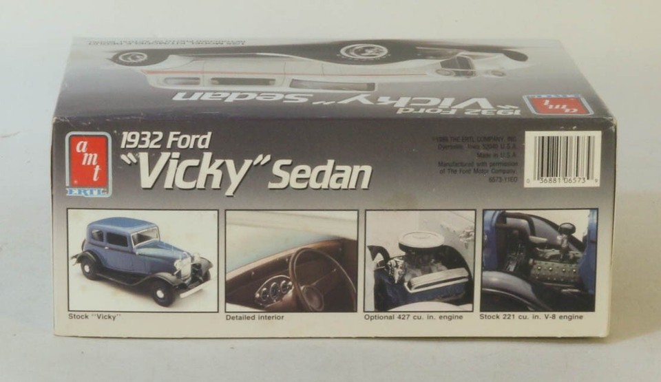 AMT Model Kit 1932 Ford Vicky Sedan 1:25 Scale | eBay