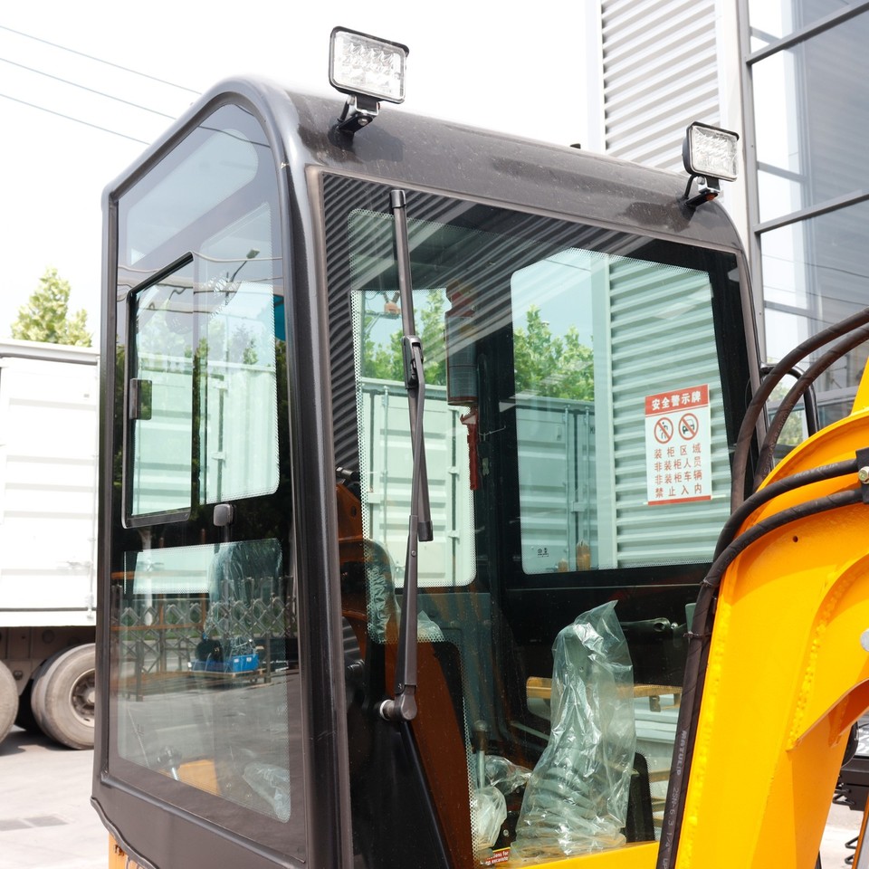 NJ Pick Up 1.2 TON Mini Excavators With Enclosed Cab Crawler Mini ...