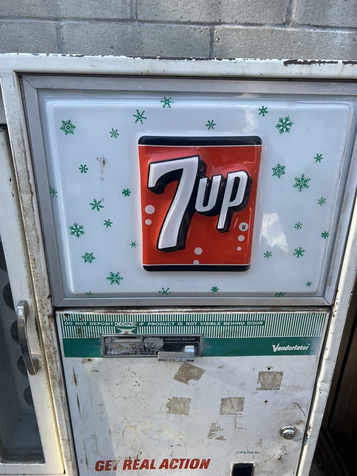 Vintage 1960's Vendorlator 7Up Seven Up Machine | eBay