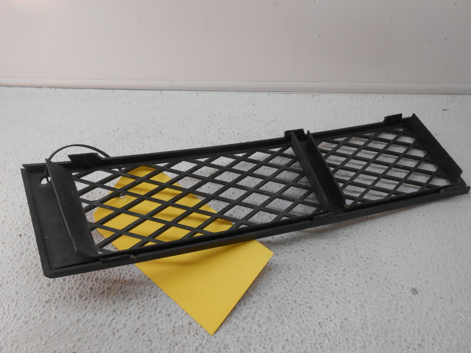 09-12 BMW 7 Series Left Drive Front Bumper Grille Insert OEM ...