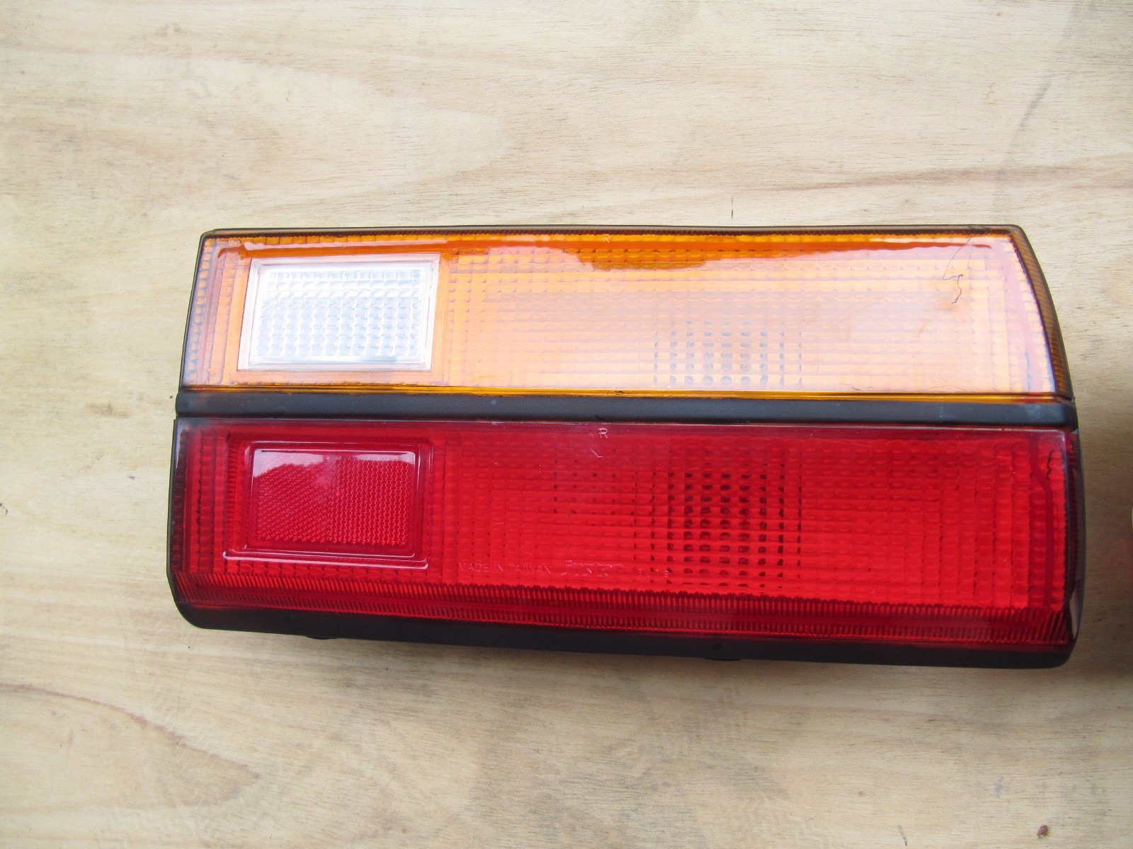 Tail Lights Rear Lamps for Nissan Datsun Sunny 210 B310 B311 1980-82 ...