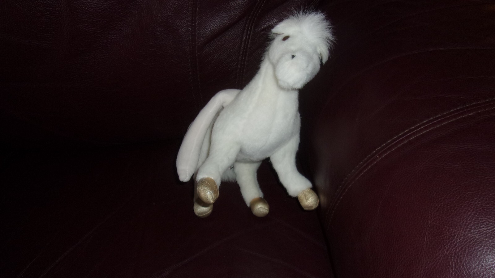 VINTAGE GUND 1992 9" TALL FLUFFY PLUSH WHITE HORSE WITH WINGS LEGS CAN ...
