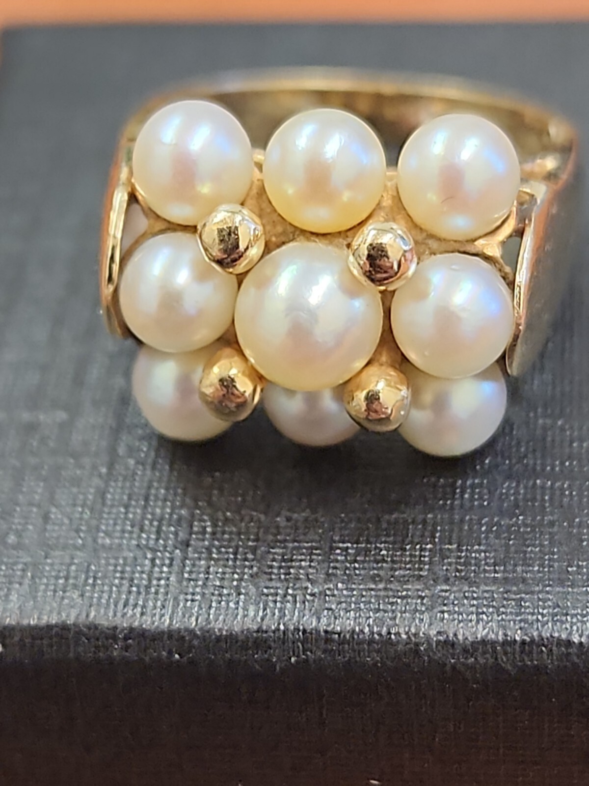 14k Yellow Gold Pearl Ring with Nine Pearls Size 7 - Gem