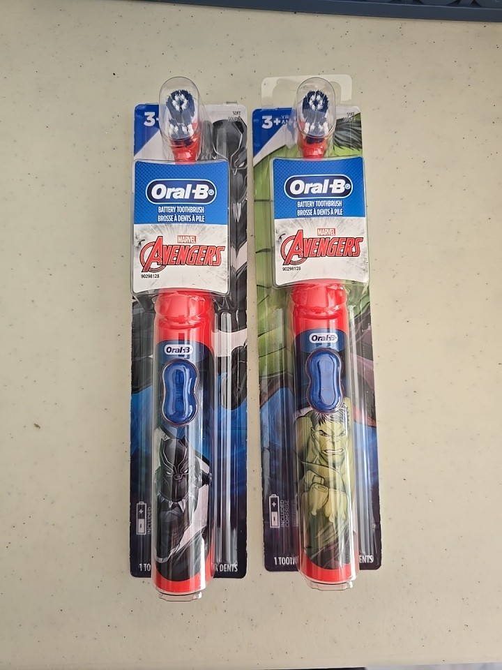 Set Oral-B Kids Marvel's Avengers Battery Toothbrush Kids Black Panther ...
