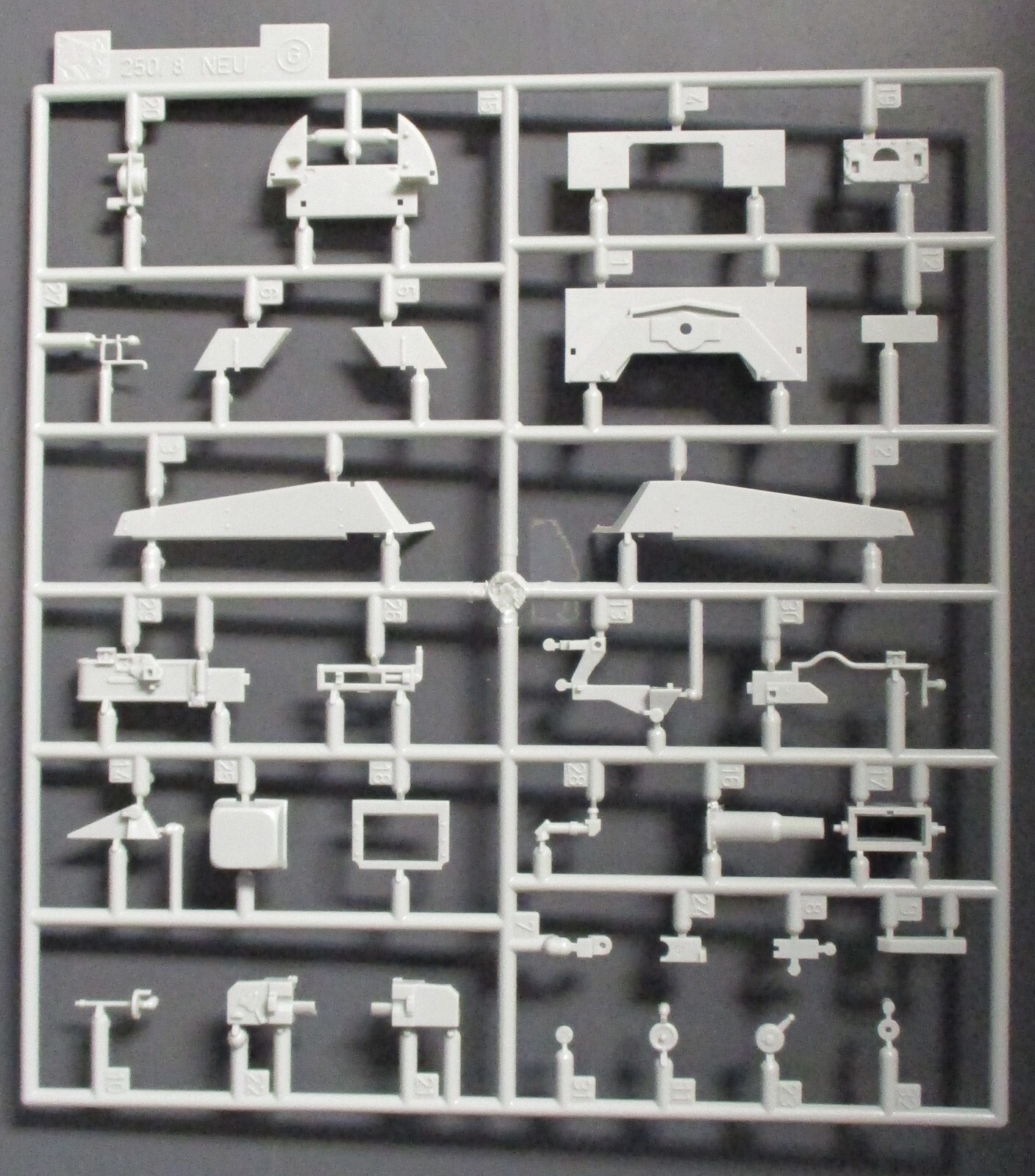 Dragon 1/35th Scale Sd Kfz 251 Ausf D - Parts Tree G from Kit No. 6233 ...